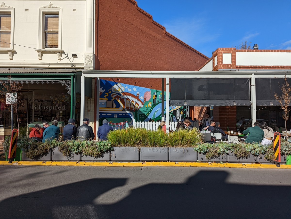 MALING ROAD MURAL – A creative with her arts, makings and life